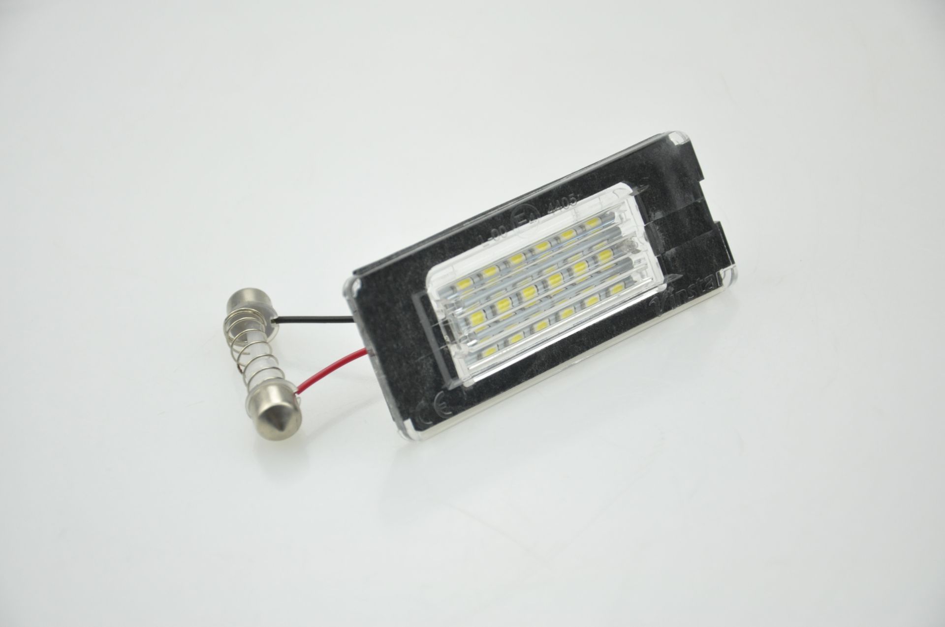 LED SIJALICE ZA OSVETLJENJE TABLICE - MINI MORIS 030115 cena Beograd ...